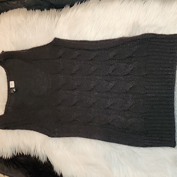 Divided | Sweaters | Hm Divided Sweater Vest Gently Worn And In ...
